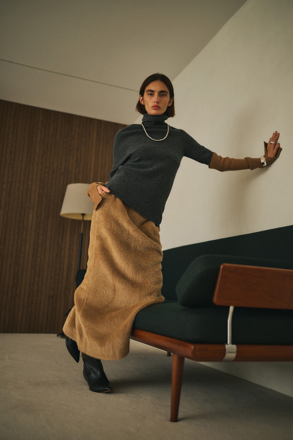 2024 WINTER LOOK BOOK｜moi salon et ropé ブランド公式サイト